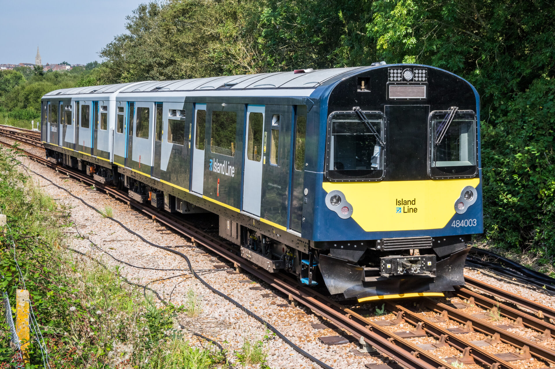 Travel by Island Line to Smallbrook Junction - Isle of Wight Steam Railway